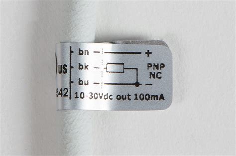 Inductive Proximity Sensor 8mm Diameter X 20 3mm Body 1 5mm Range PN AES CP 1A