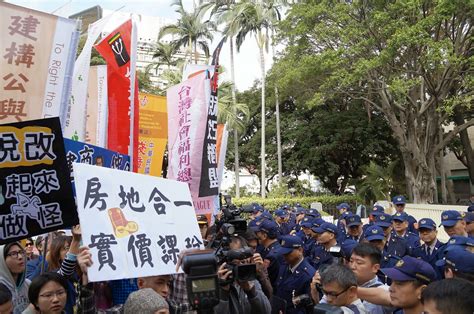 社會住宅推動聯盟 【巢運新聞搞】116 五 行政院前記者會 院長建商超級麻吉，實價課稅岌岌可危