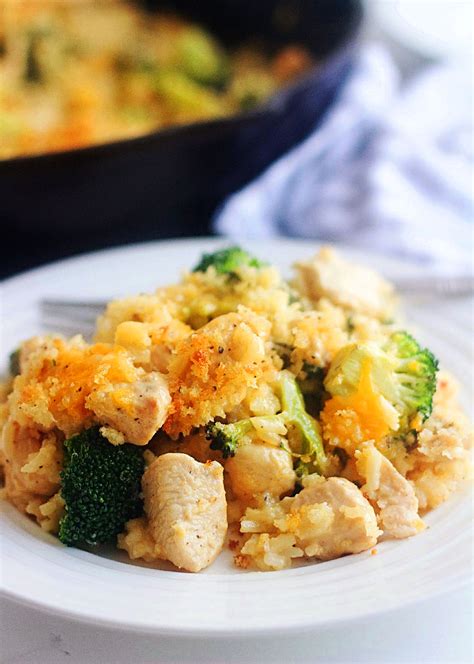 Cheesy Chicken Rice And Broccoli Skillet Life In The Lofthouse