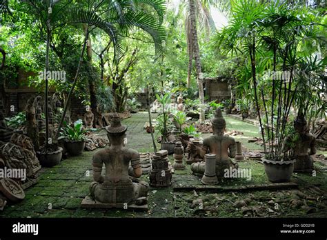 A Garden And Buddha Terracota Of Mr Ban Phor Linag Meuns Terracota Art