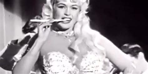 Jayne Mansfield Sexy Scene In Too Hot To Handle
