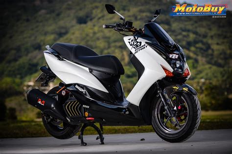 完美的趴低跑旅風 YAMAHA S MAX 155 MotoBuy