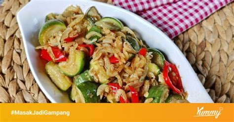 Resep Tumis Terong Bulat Rebon Sederhana Rumahan Di Yummy App