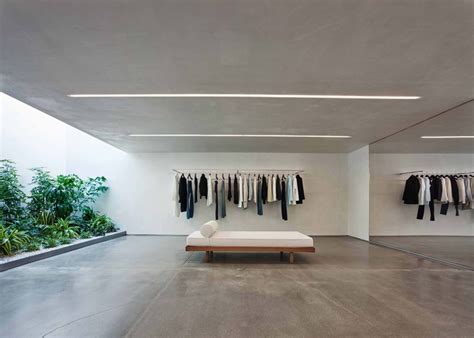 Standard Architecture Creates Hollywood Shop For Helmut Lang