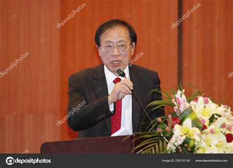 Chinese Computer Scientist Andrew Chi Chih Yao Speaks Forum Kunming