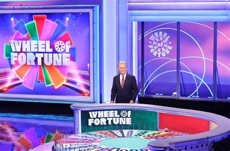 Pat Sajak Says Goodbye To ‘wheel Of Fortune After 40 Years Us Weekly