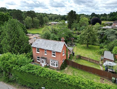 Crawley Hill West Wellow Romsey Hampshire So51 Woolley And Wallis