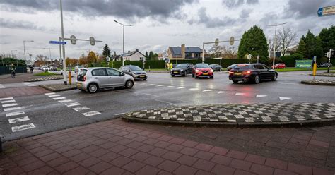 Bergen Op Zoom Plaatst Tijdelijke Stoplichten Op Kruispunt Na