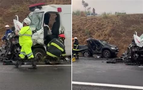 Batida entre caminhonete e ambulância mata 1 e deixa 4 feridos em