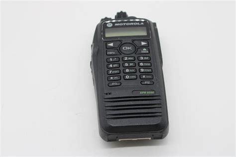 Motorola Xpr 6550 Uhf Radio Aah55qdh9la1an No Battery Pack Or Antenn