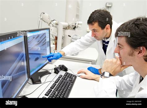 Analysis Of Nanostructures And Nanodevices Using Sem Environmental