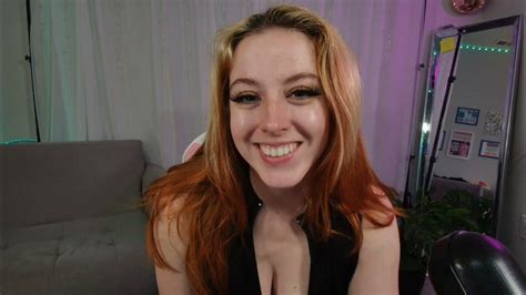 Asmr Girlfriend Roleplay 20 Questions Game Youtube