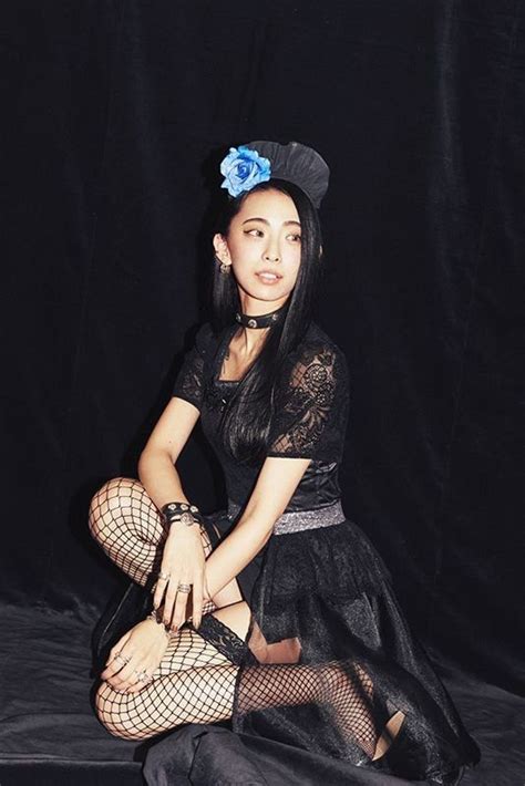 ボード「band Maid」のピン ガールズバンド 女の子 女の子 ポーズ