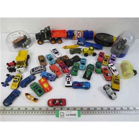 Assorted Toy Vehicles Bodnarus Auctioneering