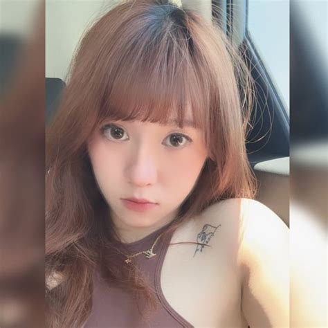 前陣子載到一位在警局拘留的19歲年輕人 哭到發抖泣不成聲甚至換氣過度要就醫 本來在安慰他但看到他的犯案原因是詐騙車手 真的哈囉這位少年，你有
