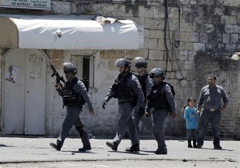 مقتل فلسطينيين إثنين برصاص الشرطة الإسرائيلية في القدس والخليل تايمز