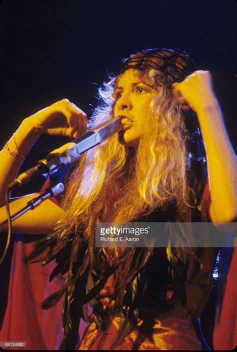 0 Archive Entertainment On Wire Image Redferns Contributor Highlights