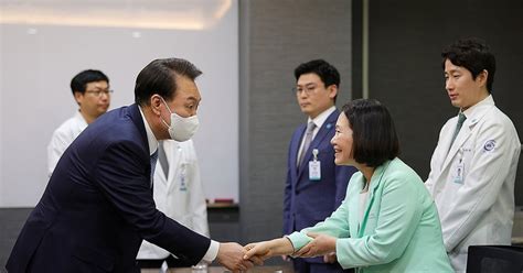 윤석열 대통령 청주 한국병원에서 의료진 간담회