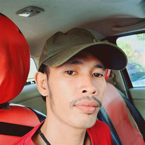 ปูแดง กิโลละ100 บาท ตลาดนัดไทย ลาว จ นครพนม ปูแดง อำเภอธาตุพนม สัญญา บ่าวอีสานใต้ ชาแนล