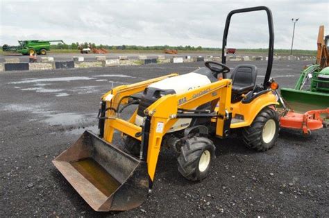 Cub Cadet 5252 W 812 Loader 48 Bucket 256hrs Proxibid 58 Off