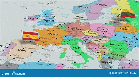 España Y Lituania Enarbolan Banderas En El Mapa Político Imagen De
