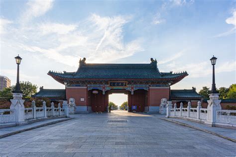 上海交通大学图片素材 上海交通大学设计素材 上海交通大学摄影作品 上海交通大学源文件下载 上海交通大学图片素材下载 上海交通大学背景素材 上海