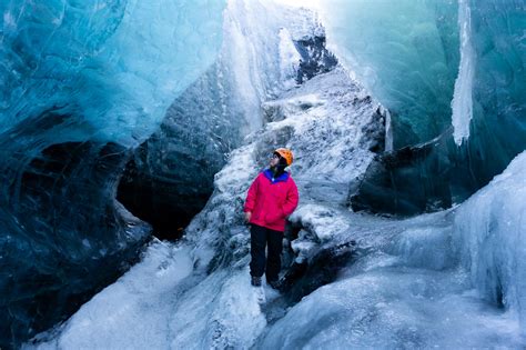 Ice Cave Tour In Iceland Blue Diamond Of Vatnajökull
