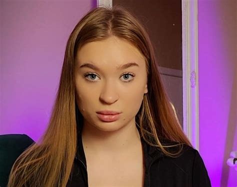 Asya Murkovski Biography Wiki Age Height Career Photos More