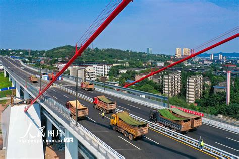 四川瀘州：瀘州長江二橋進行荷載試驗 圖片頻道 人民網