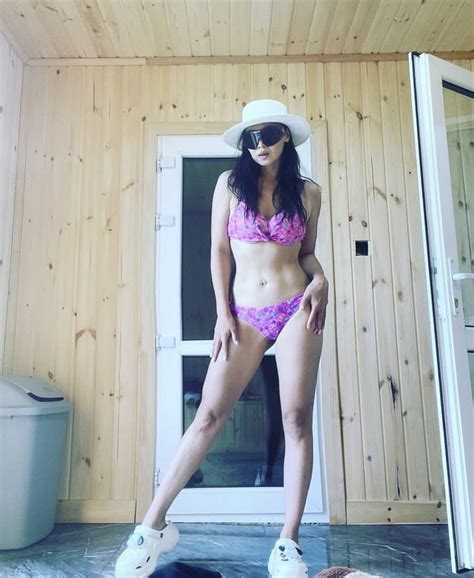 Tumuruu On Twitter Монголын зун ямар ч гоё хүүхний өвдөг харладаг бгаа шүү