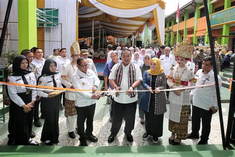 Gubernur Arinal Resmikan Masjid Ar Rahman Dan Ruang Praktik Siswa Smk