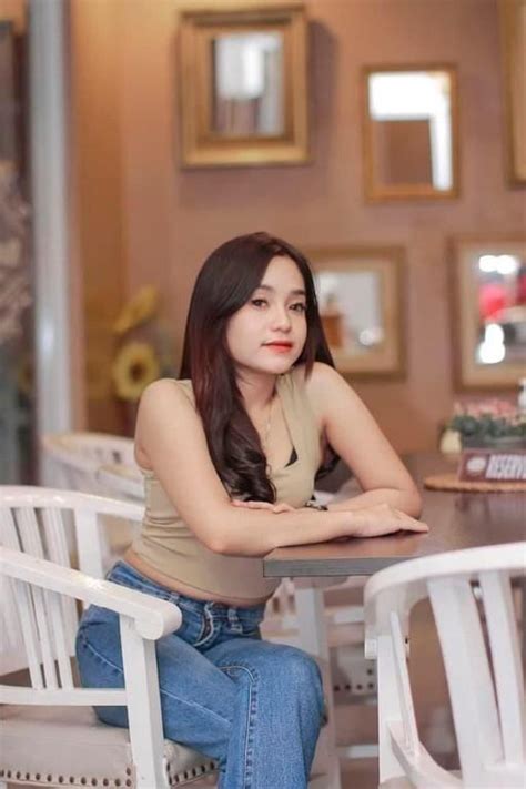 Zie Friendly Hot Girls Batam Escorts Batam