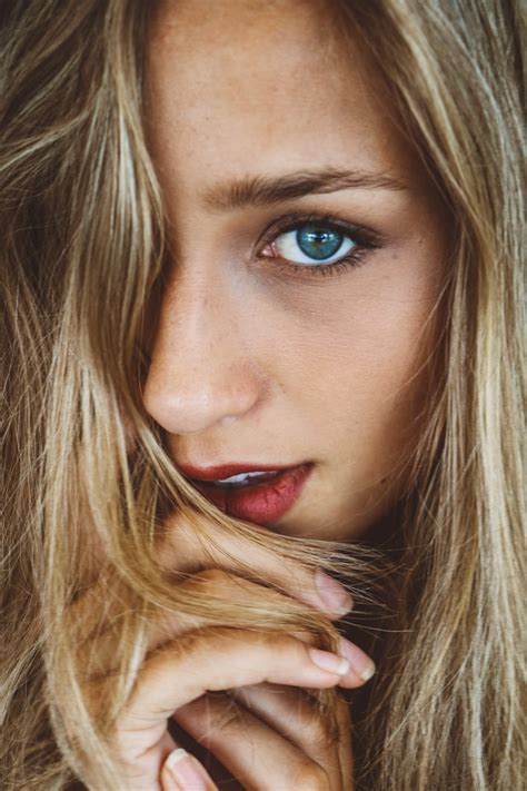 Threading Alis 5 Kelebihan Dalam Membentuk Dan Merapikan Alis