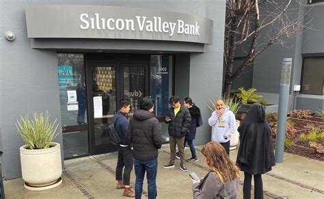 Silicon Valley Bank Collapses Biggest Banking Failure Since 2008 What