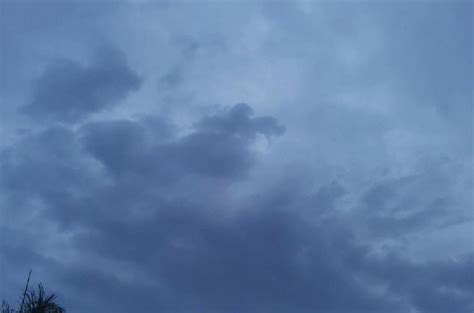 刚刚轰隆隆 天黑黑福州要下雨了