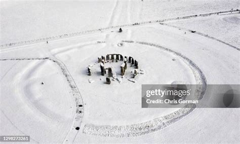 Stonehenge Solstice Photos And Premium High Res Pictures Getty Images