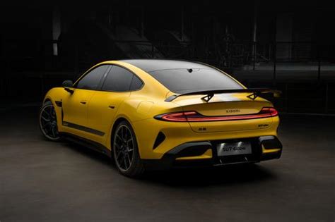 小米su7 Ultra官方图片小米su7 Ultra壁纸小米su7 Ultra高清大图懂车帝