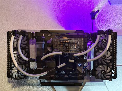 MasterFrame 700 wall-mount build : r/coolermaster