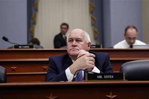Kansas Republican Indicted New York Gop Lawmaker Should Have Resigned