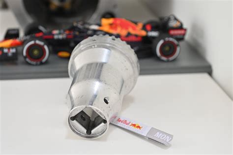 106 Formula One Pit Stop Wheel Gun Socket Red Bull Racing Fia Formul