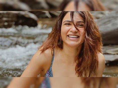 Viral Samantha Ruth Prabhu Drops Sexy Photo In Printed Monokini
