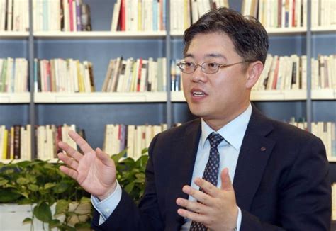금융라운지 신한금융지주 디지털 전략 책임지는 조영서 본부장 디지털 혁신 구성원들의 변화에서 시작 파이낸셜뉴스