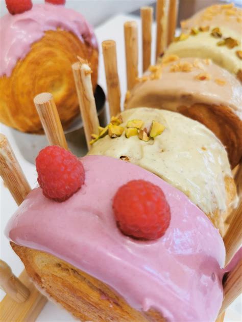 Gustul Copilariei Patiseria Iami De Pe Corso Lanseaza In Premiera