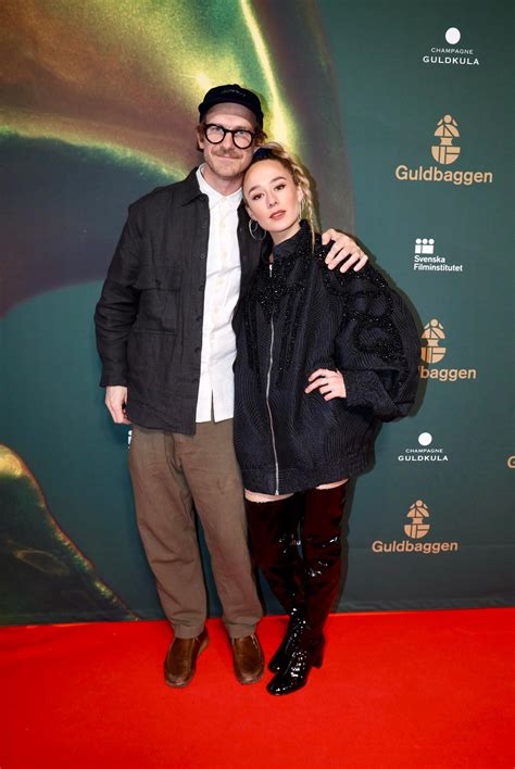 Alba August är Gravid Med ”bloodshy And Avant” Medlemmen Pontus Winnberg