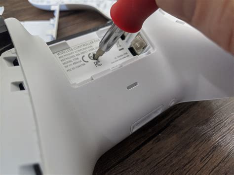 How To Take Apart An Xbox One Controller