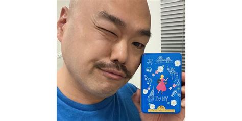 クロちゃんの年収は3000万円超え6つの収入源や親から仕送りしてもらう理由がヤバイ Tomandjerry News Cafe