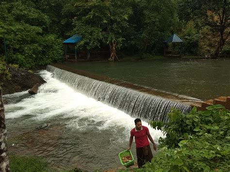 အများပြည်သူအပန်းဖြေရာ ရေတံခွန်တွင် ပြည်သူ့အကျိုးပြုလုပ်ငန်းများဆောင်ရွက် Myanmar Digital News