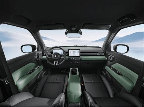 Baojun Yep Plus เวอร์ชั่น 5 ประตูของรถ Ev ตัวถัง Suv เหลี่ยมสันสำหรับ