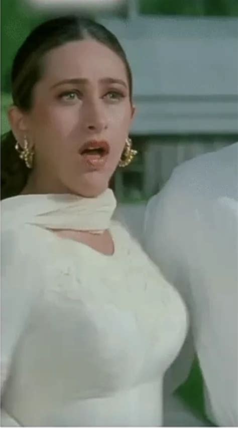 Karisma Kapoor Scrolller