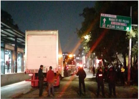 Seguridad En América Caja De Tráiler Se Desprende Sobre Eje 3 Oriente